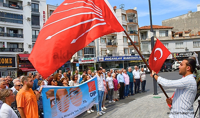 CHP 100. Kuruluş Yıldönümünde Atatürk Anıtına Çelenk Sundu - Siyaset ...
