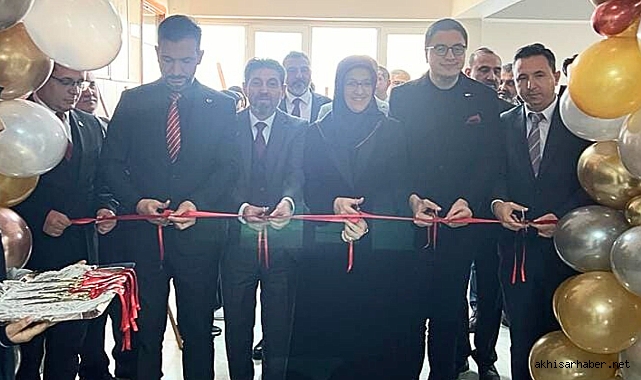 Hilaliye Kız Anadolu İmam Hatip Lisesi'nde SİNEMAARİF Projesinin ... Hilaliye Kız Anadolu İmam Hatip Lisesi'nde SİNEMAARİF Projesinin ...