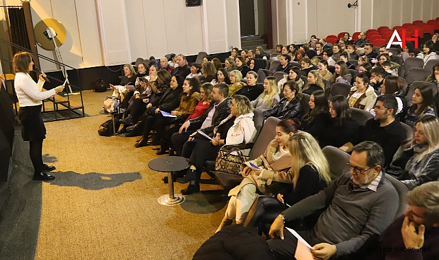 Akhisar'da 150 Kişilik Dev Koro, "Harika" Bir Performans Sergiledi ...