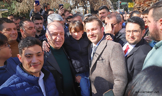Zafer Partisi Genel Başkanı Ümit Özdağ Akhisar'da Seçim Rüzgarını ...