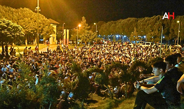 Akhisar Gölet Alanında Milli Coşku Yaşandı - Genel - Akhisar Haber